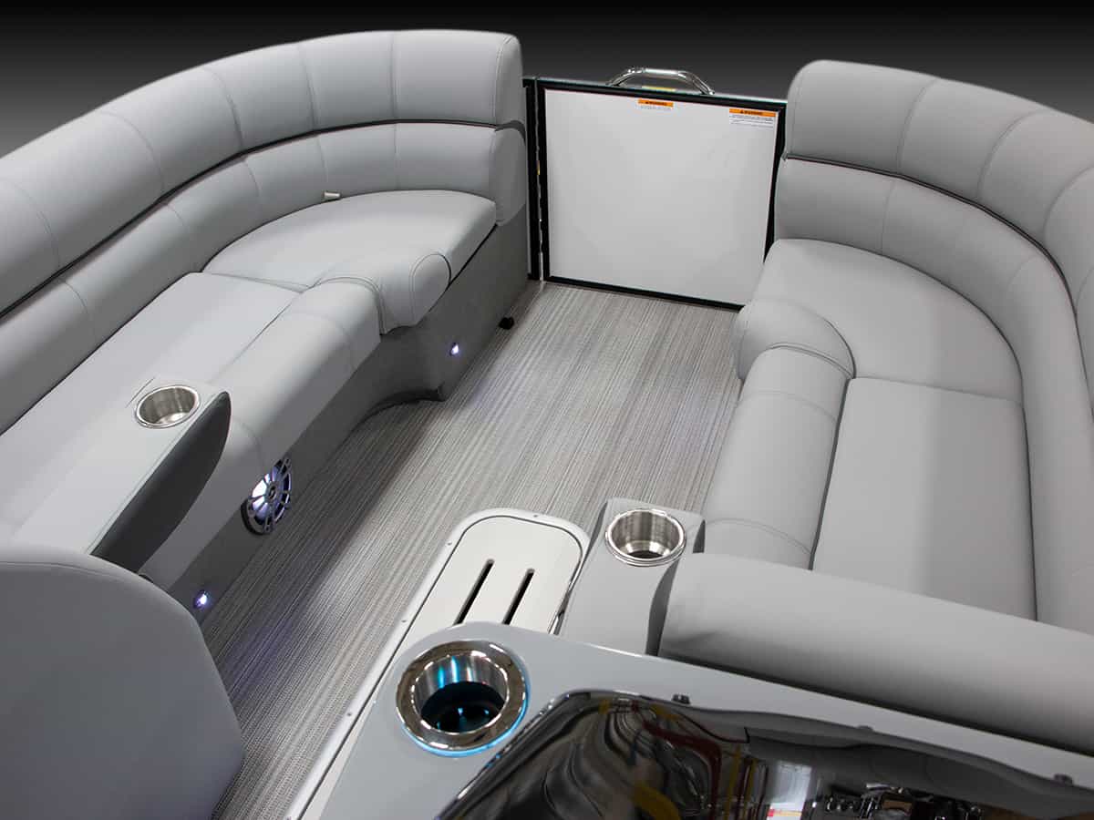 Bow - Veranda Luxury Pontoon Boats