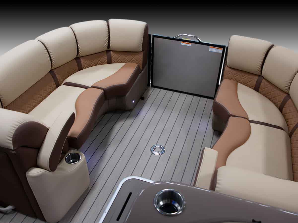 3797-bow-w - Veranda Luxury Pontoon Boats