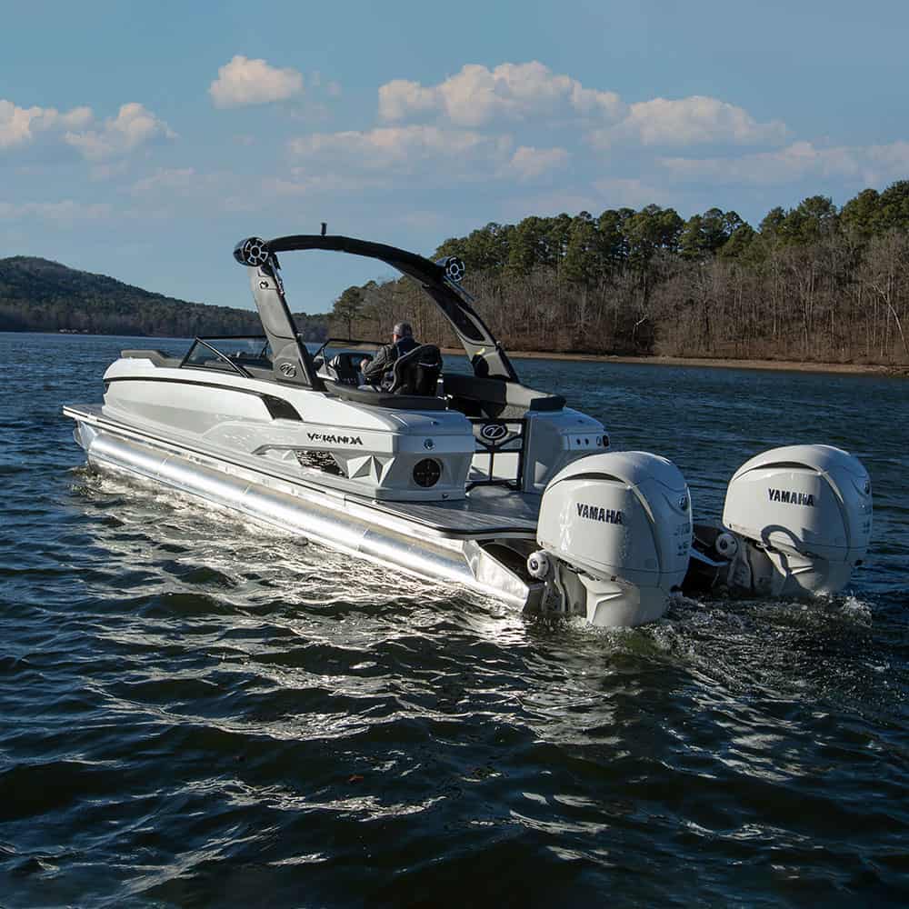 V One - Veranda Luxury Pontoon Boats