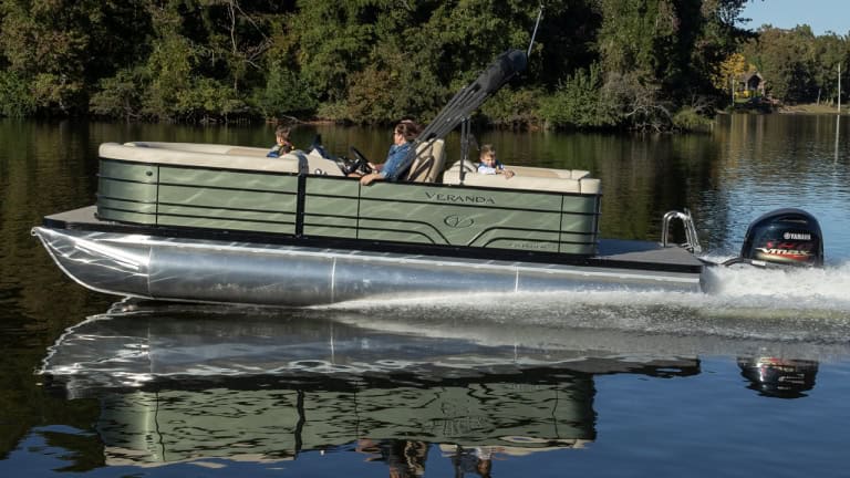 Veranda Luxury Pontoons | Lifetime of Enjoyment