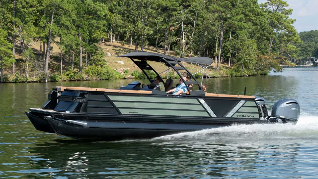 vx27dcrc cropepd - Veranda Luxury Pontoon Boats